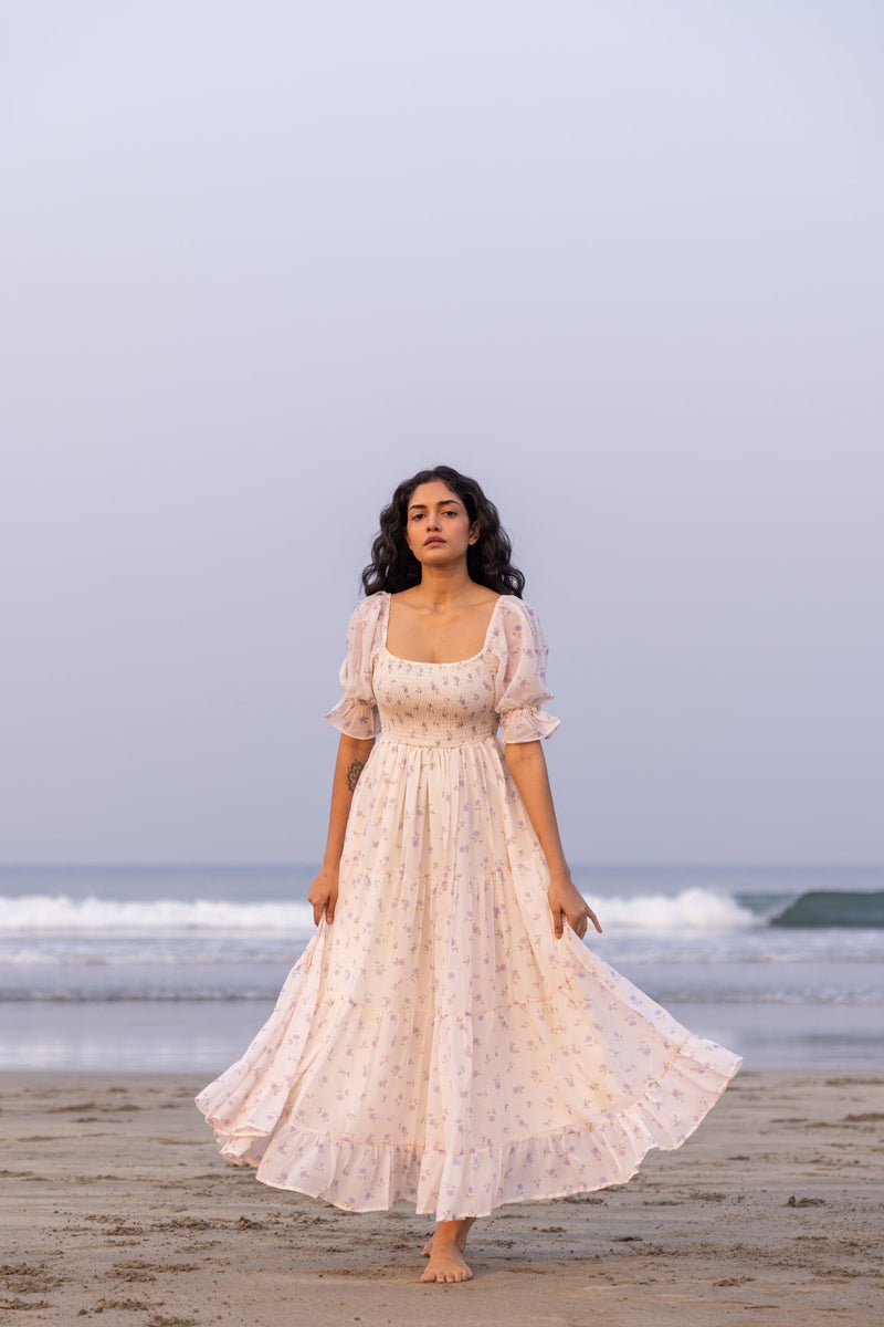 Minimal Maxi Dress – Understated Elegance for Any Occasion